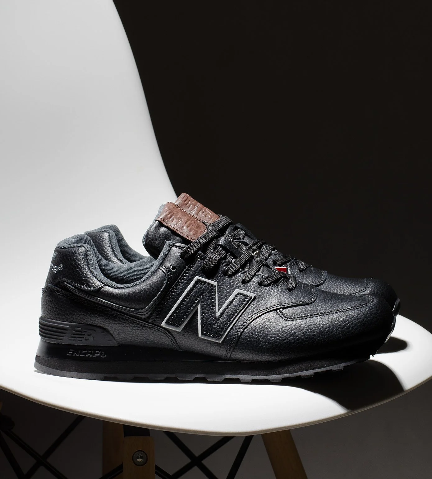 Кроссовки New Balance 574 Leather Brown-Black купить в Краснодаре